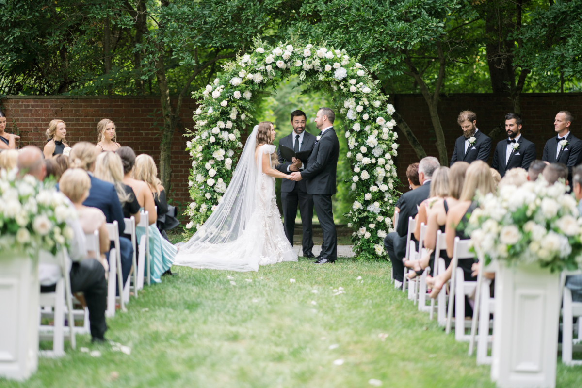 Tuscan Charm Meets Midwest Magic In This Dreamy Cincinnati Wedding ...